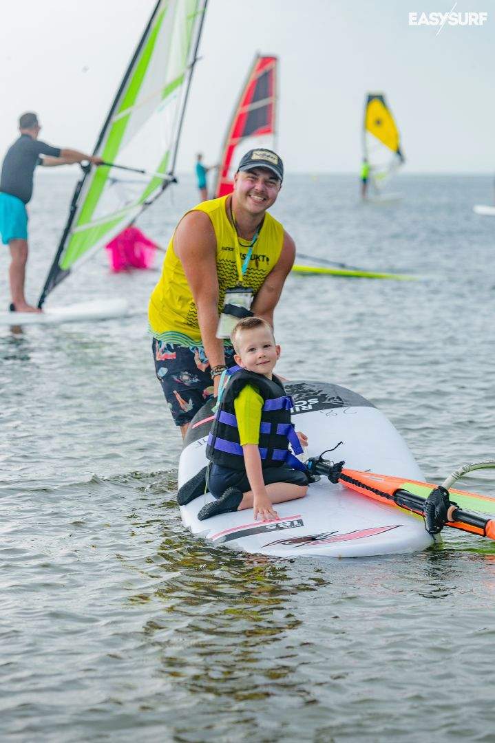 Kitesurfingowe i Windsurfingowe obozy dla dzieci! - EASY SURF Jastarnia ...